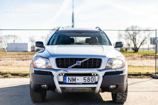 Pelēks Volvo XC90 2004 Rīga, ar dzinēja tilpumu 2.40 L un nobraukumu 334 tūkst. km par 5490 €, foto 3 vietnē AUTOMOTO.COM.LV