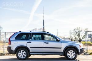 Pelēks Volvo XC90 2004 Rīga, ar dzinēja tilpumu 2.40 L un nobraukumu 334 tūkst. km par 3400 €, foto 5 vietnē AUTOMOTO.COM.LV