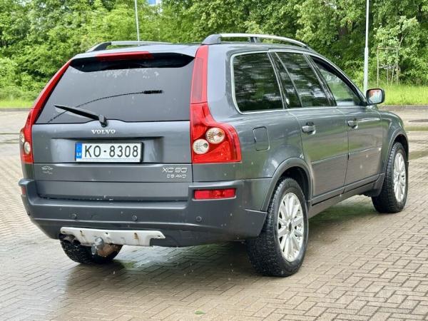 Pelēks Volvo XC90 2004 Jelgava, ar dzinēja tilpumu 2.40 L un nobraukumu 0 tūkst. km par 2250 €, foto 4 vietnē AUTOMOTO.COM.LV