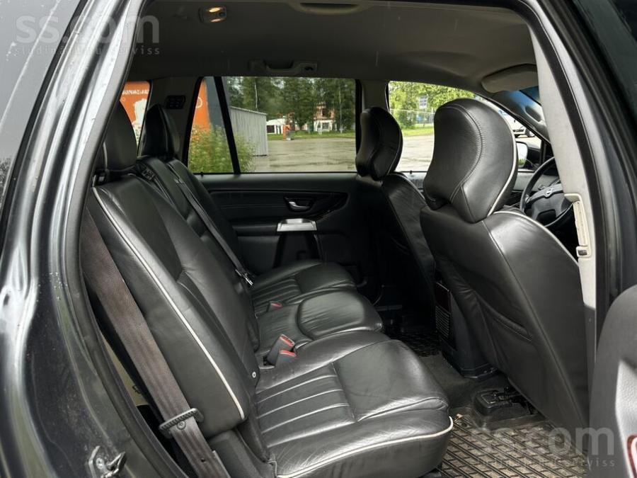 Pelēks Volvo XC90 2004 Jelgava, ar dzinēja tilpumu 2.40 L un nobraukumu 0 tūkst. km par 2250 €, foto 11 vietnē AUTOMOTO.COM.LV