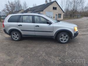 Grey Volvo XC90 2004 in Rezekne, with an engine capacity of 2.40 L and mileage of 668 thousand km for 2050 €, photo 2 on AUTOMOTO.COM.LV