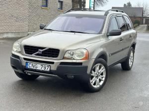 Pelēks Volvo XC90 2004 Ukmergė, ar dzinēja tilpumu 2.40 L un nobraukumu 295 tūkst. km par 2350 €, foto  vietnē AUTOMOTO.COM.LV