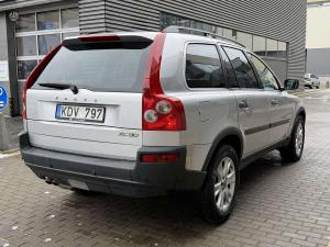 Pelēks Volvo XC90 2004 Viļņa, ar dzinēja tilpumu 2.40 L un nobraukumu 322 tūkst. km par 3950 €, foto 4 vietnē AUTOMOTO.COM.LV
