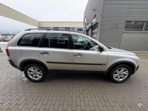 Pelēks Volvo XC90 2004 Viļņa, ar dzinēja tilpumu 2.40 L un nobraukumu 322 tūkst. km par 3950 €, foto 5 vietnē AUTOMOTO.COM.LV
