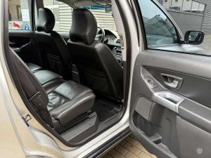 Pelēks Volvo XC90 2004 Viļņa, ar dzinēja tilpumu 2.40 L un nobraukumu 322 tūkst. km par 3950 €, foto 21 vietnē AUTOMOTO.COM.LV