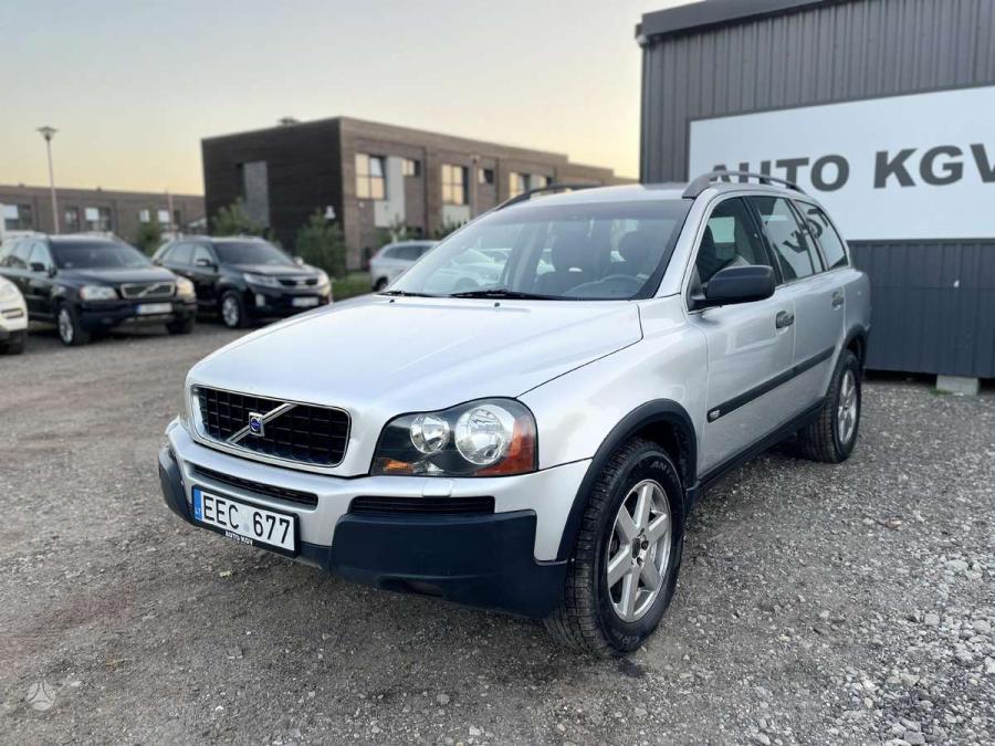 Pelēks Volvo XC90 2004 Viļņa, ar dzinēja tilpumu 2.50 L un nobraukumu 520 tūkst. km par 3500 €, foto 2 vietnē AUTOMOTO.COM.LV