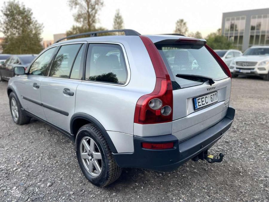 Pelēks Volvo XC90 2004 Viļņa, ar dzinēja tilpumu 2.50 L un nobraukumu 520 tūkst. km par 3500 €, foto 5 vietnē AUTOMOTO.COM.LV