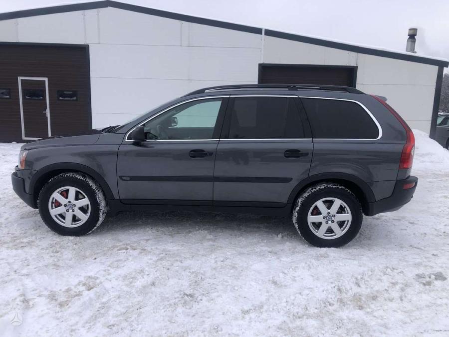 Pelēks Volvo XC90 2004 Utena, ar dzinēja tilpumu 2.40 L un nobraukumu 282 tūkst. km par 4450 €, foto 3 vietnē AUTOMOTO.COM.LV