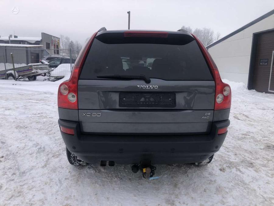 Pelēks Volvo XC90 2004 Utena, ar dzinēja tilpumu 2.40 L un nobraukumu 282 tūkst. km par 4450 €, foto 5 vietnē AUTOMOTO.COM.LV