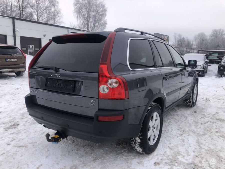 Pelēks Volvo XC90 2004 Utena, ar dzinēja tilpumu 2.40 L un nobraukumu 282 tūkst. km par 4450 €, foto 6 vietnē AUTOMOTO.COM.LV