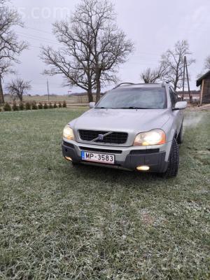 Grey Volvo XC90 2004 in Gulbene, with an engine capacity of 2.40 L and mileage of 362 thousand km for 2225 €, photo 2 on AUTOMOTO.COM.LV