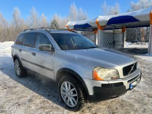 Pelēks Volvo XC90 2004 Viļņa, ar dzinēja tilpumu 2.40 L un nobraukumu 300 tūkst. km par 4290 €, foto 2 vietnē AUTOMOTO.COM.LV