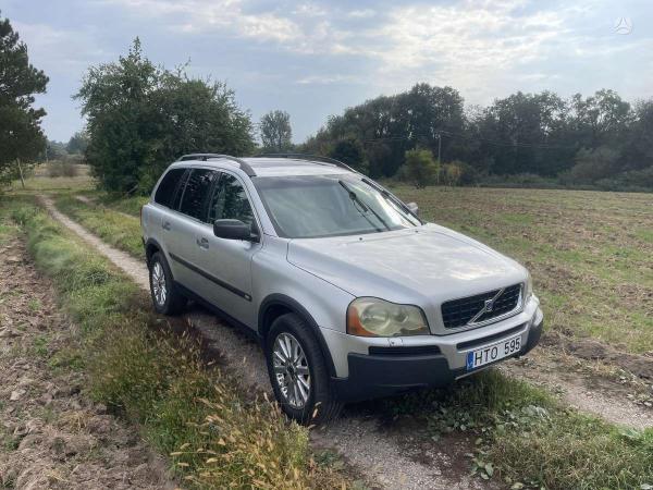 Pelēks Volvo XC90 2004 Prienai, ar dzinēja tilpumu 2.40 L un nobraukumu 390 tūkst. km par 3100 €, foto 3 vietnē AUTOMOTO.COM.LV