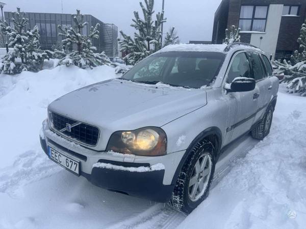 Pelēks Volvo XC90 2004 Viļņa, ar dzinēja tilpumu 2.52 L un nobraukumu 499 tūkst. km par 1650 €, foto 2 vietnē AUTOMOTO.COM.LV