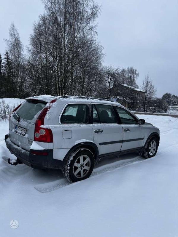 Pelēks Volvo XC90 2004 Viļņa, ar dzinēja tilpumu 2.52 L un nobraukumu 499 tūkst. km par 1650 €, foto 3 vietnē AUTOMOTO.COM.LV