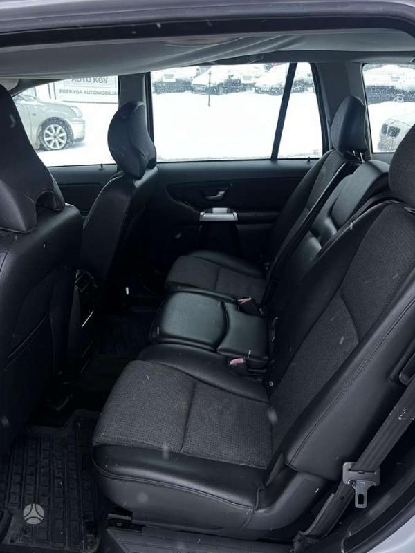 Pelēks Volvo XC90 2004 Viļņa, ar dzinēja tilpumu 2.52 L un nobraukumu 499 tūkst. km par 1650 €, foto 5 vietnē AUTOMOTO.COM.LV
