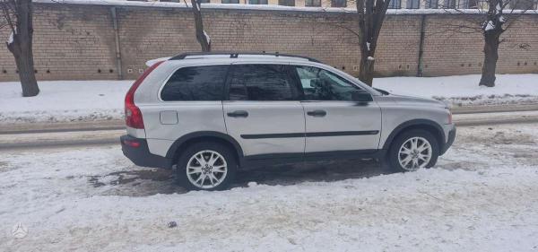 Grey Volvo XC90 2004 in Kaunas, with an engine capacity of 2.40 L and mileage of 440 thousand km for 2960 €, photo 3 on AUTOMOTO.COM.LV