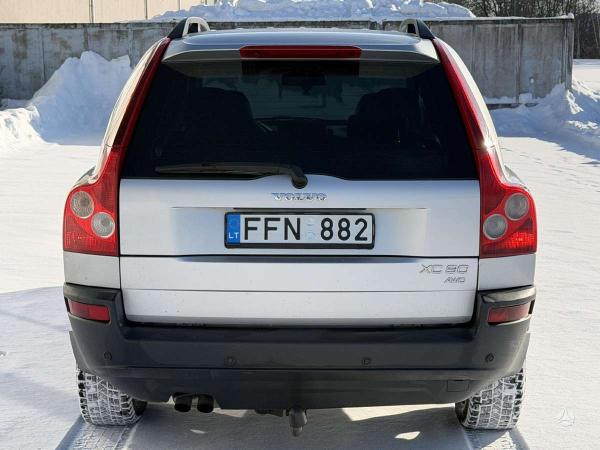 Grey Volvo XC90 2004 in Vilnius, with an engine capacity of 2.40 L and mileage of 416 thousand km for 3450 €, photo 5 on AUTOMOTO.COM.LV