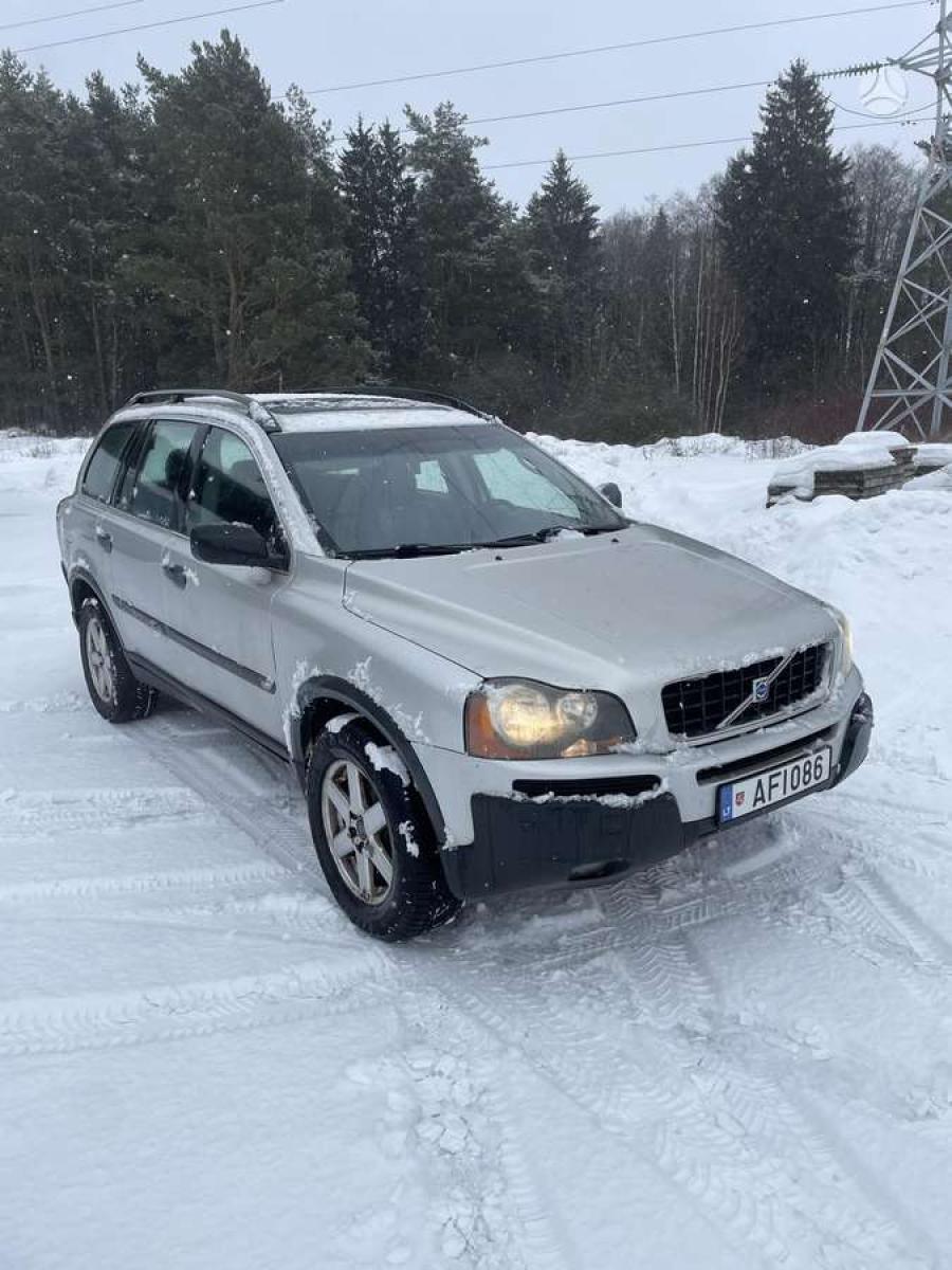 Pelēks Volvo XC90 2004 Jonava, ar dzinēja tilpumu 2.50 L un nobraukumu 360 tūkst. km par 2150 €, foto 1 vietnē AUTOMOTO.COM.LV