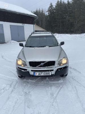 Pelēks Volvo XC90 2004 Jonava, ar dzinēja tilpumu 2.50 L un nobraukumu 360 tūkst. km par 2150 €, foto 2 vietnē AUTOMOTO.COM.LV