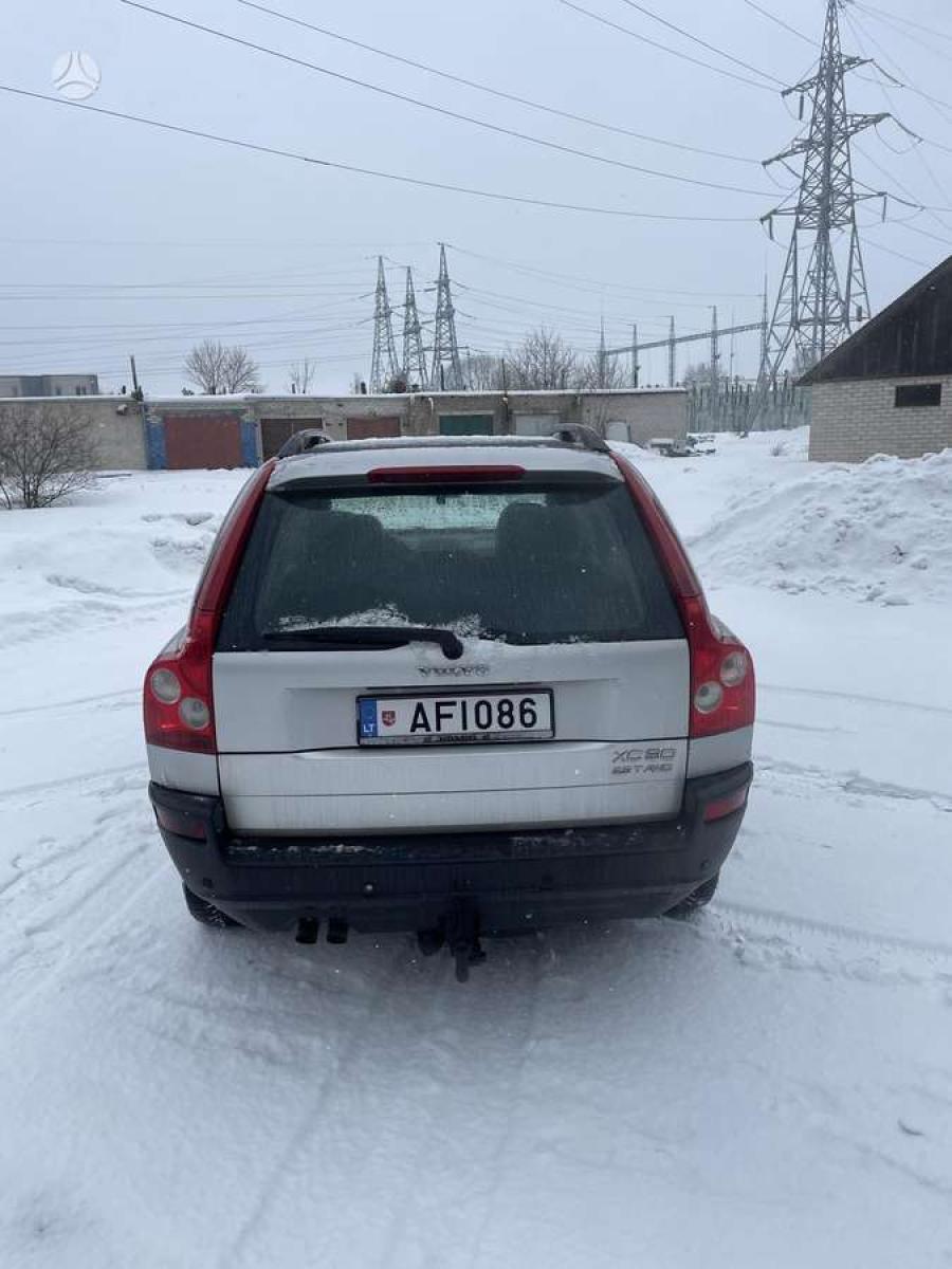 Pelēks Volvo XC90 2004 Jonava, ar dzinēja tilpumu 2.50 L un nobraukumu 360 tūkst. km par 2150 €, foto 5 vietnē AUTOMOTO.COM.LV