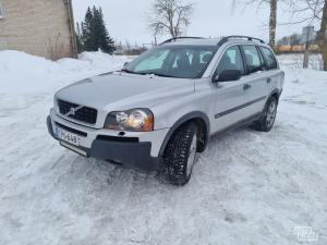 Pelēks Volvo XC90 2004 Radviliškis, ar dzinēja tilpumu 2.50 L un nobraukumu 290 tūkst. km par 2500 €, foto  vietnē AUTOMOTO.COM.LV