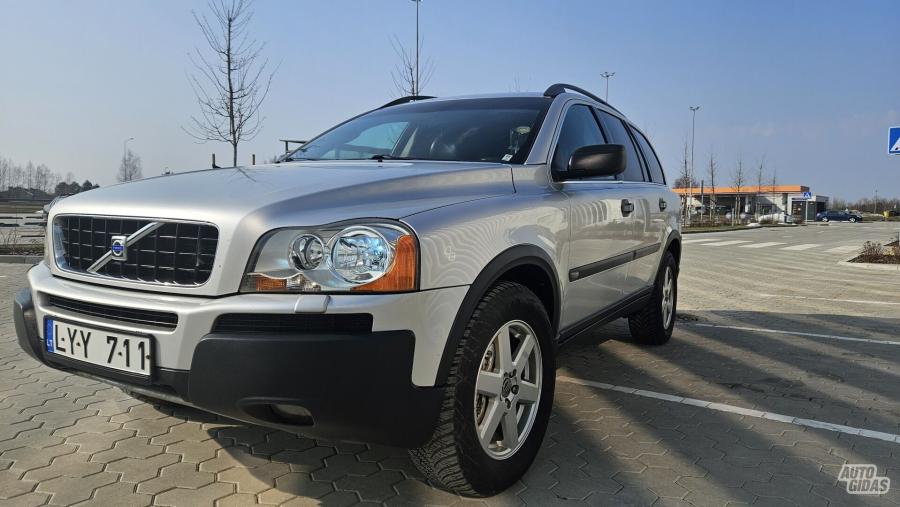 Grey Volvo XC90 2004 in Vilnius, with an engine capacity of 2.40 L and mileage of 366 thousand km for 4200 €, photo 2 on AUTOMOTO.COM.LV