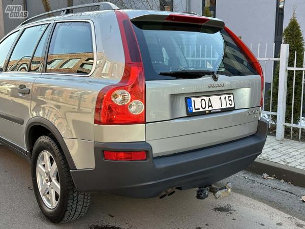 Pelēks Volvo XC90 2004 Viļņa, ar dzinēja tilpumu 2.40 L un nobraukumu 406 tūkst. km par 3100 €, foto 4 vietnē AUTOMOTO.COM.LV