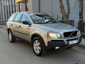 Grey Volvo XC90 2004 in Vilnius, with an engine capacity of 2.40 L and mileage of 406 thousand km for 3100 €, photo 5 on AUTOMOTO.COM.LV