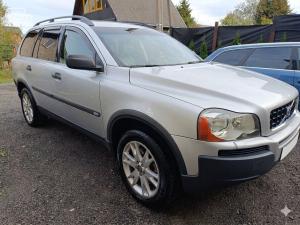 Grey Volvo XC90 2004 in Vilnius, with an engine capacity of 2.40 L and mileage of 393 thousand km for 3400 €, photo 3 on AUTOMOTO.COM.LV