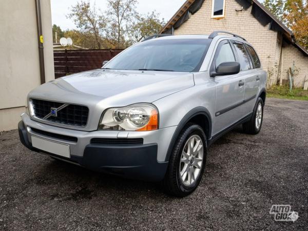 Grey Volvo XC90 2004 in Vilnius, with an engine capacity of 2.40 L and mileage of 393 thousand km for 3400 €, photo 1 on AUTOMOTO.COM.LV