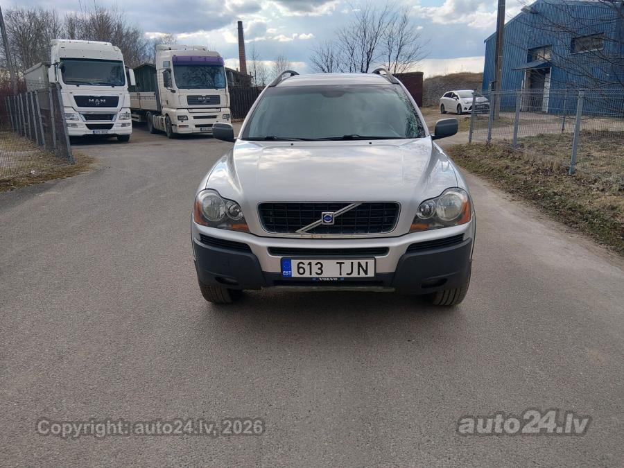 Grey Volvo XC90 2004 in Tallinn, with an engine capacity of 2.40 L and mileage of 438 thousand km for 4500 €, photo 3 on AUTOMOTO.COM.LV