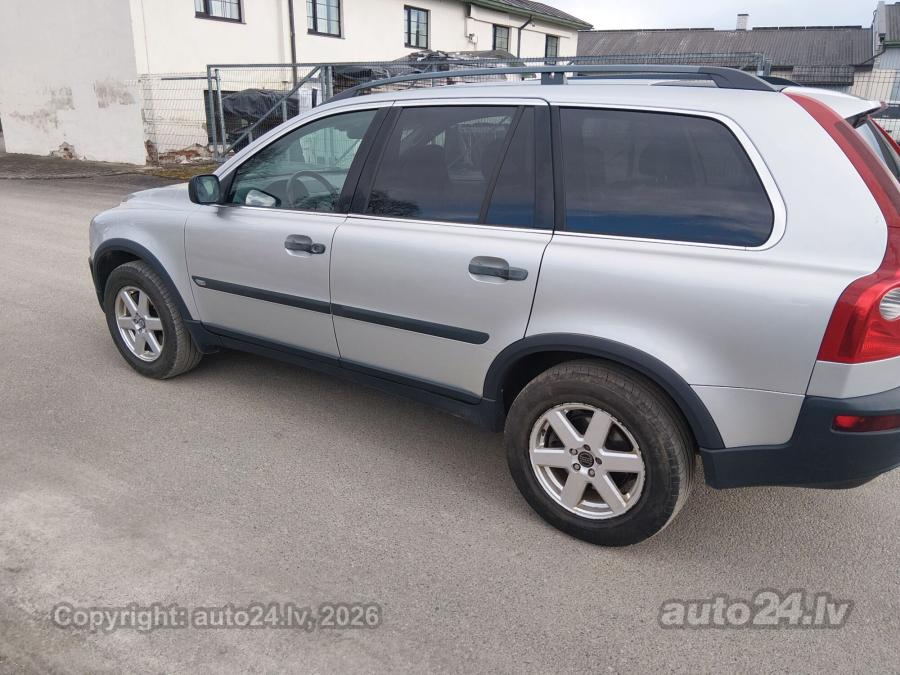 Grey Volvo XC90 2004 in Tallinn, with an engine capacity of 2.40 L and mileage of 438 thousand km for 4500 €, photo 9 on AUTOMOTO.COM.LV