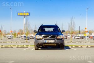 Pelēks Volvo XC90 2004 Rīga, ar dzinēja tilpumu 2.40 L un nobraukumu 365 tūkst. km par 1990 €, foto 3 vietnē AUTOMOTO.COM.LV