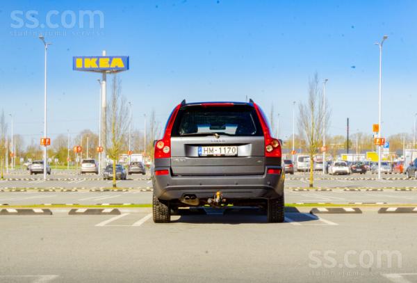 Pelēks Volvo XC90 2004 Rīga, ar dzinēja tilpumu 2.40 L un nobraukumu 365 tūkst. km par 1990 €, foto 6 vietnē AUTOMOTO.COM.LV