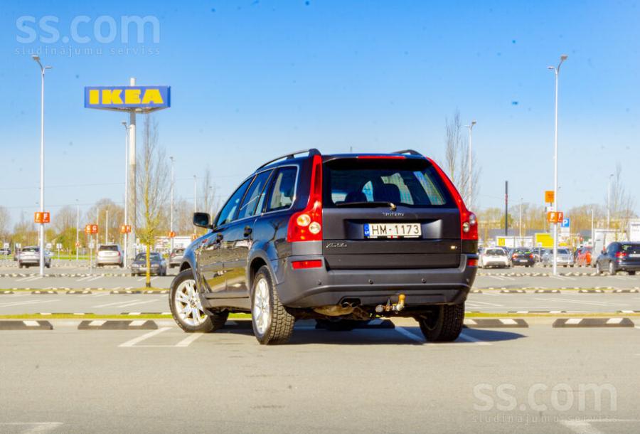 Pelēks Volvo XC90 2004 Rīga, ar dzinēja tilpumu 2.40 L un nobraukumu 365 tūkst. km par 1990 €, foto 8 vietnē AUTOMOTO.COM.LV