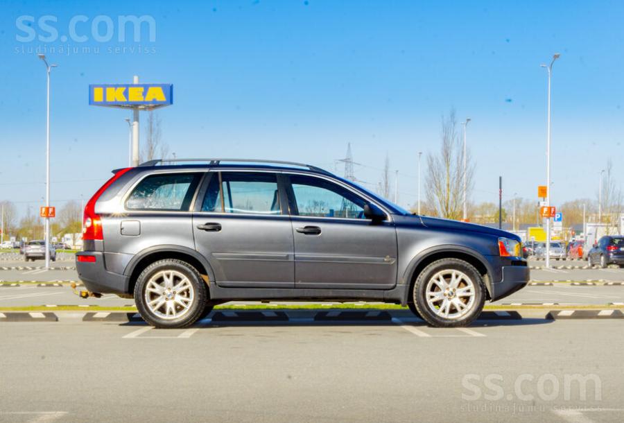 Pelēks Volvo XC90 2004 Rīga, ar dzinēja tilpumu 2.40 L un nobraukumu 365 tūkst. km par 1990 €, foto 9 vietnē AUTOMOTO.COM.LV