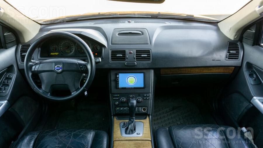 Pelēks Volvo XC90 2004 Rīga, ar dzinēja tilpumu 2.40 L un nobraukumu 365 tūkst. km par 1990 €, foto 12 vietnē AUTOMOTO.COM.LV