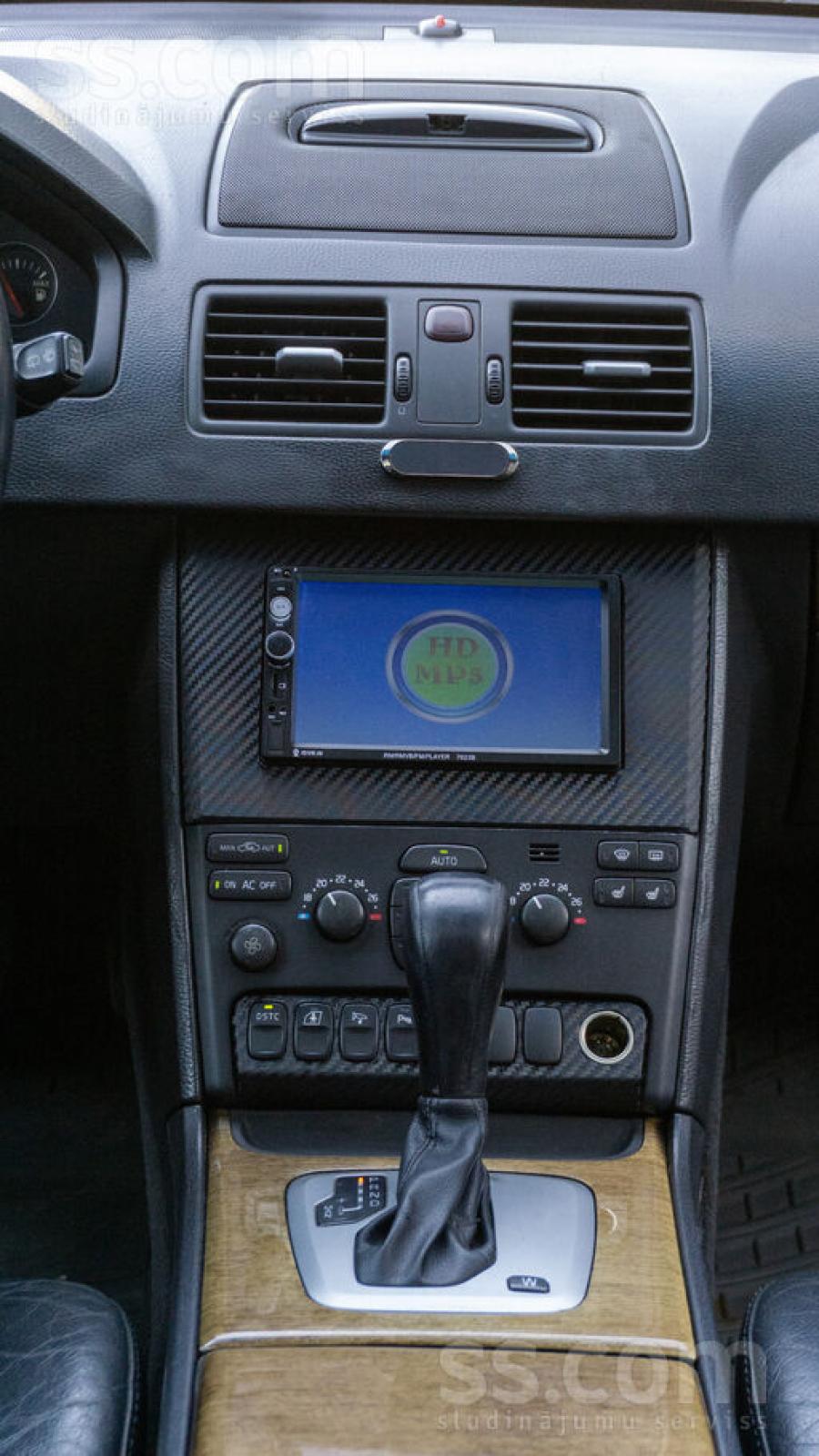 Pelēks Volvo XC90 2004 Rīga, ar dzinēja tilpumu 2.40 L un nobraukumu 365 tūkst. km par 1990 €, foto 13 vietnē AUTOMOTO.COM.LV