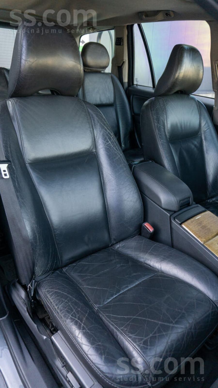 Pelēks Volvo XC90 2004 Rīga, ar dzinēja tilpumu 2.40 L un nobraukumu 365 tūkst. km par 1990 €, foto 27 vietnē AUTOMOTO.COM.LV