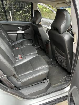 Grey Volvo XC90 2004 in Riga, with an engine capacity of 2.40 L and mileage of 481 thousand km for 3700 €, photo 11 on AUTOMOTO.COM.LV