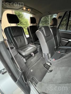 Grey Volvo XC90 2004 in Riga, with an engine capacity of 2.40 L and mileage of 481 thousand km for 3700 €, photo 12 on AUTOMOTO.COM.LV