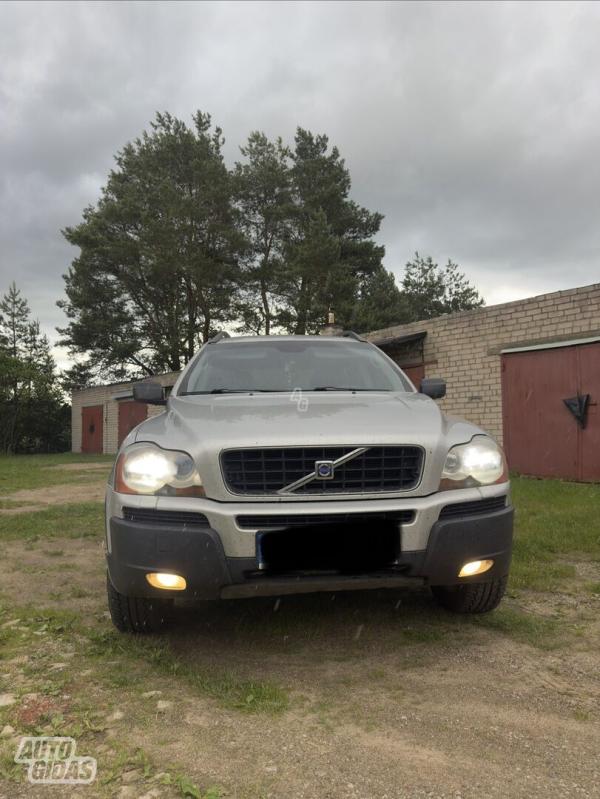Grey Volvo XC90 2004 in Vilnius, with an engine capacity of 2.40 L and mileage of 429 thousand km for 2650 €, photo 1 on AUTOMOTO.COM.LV