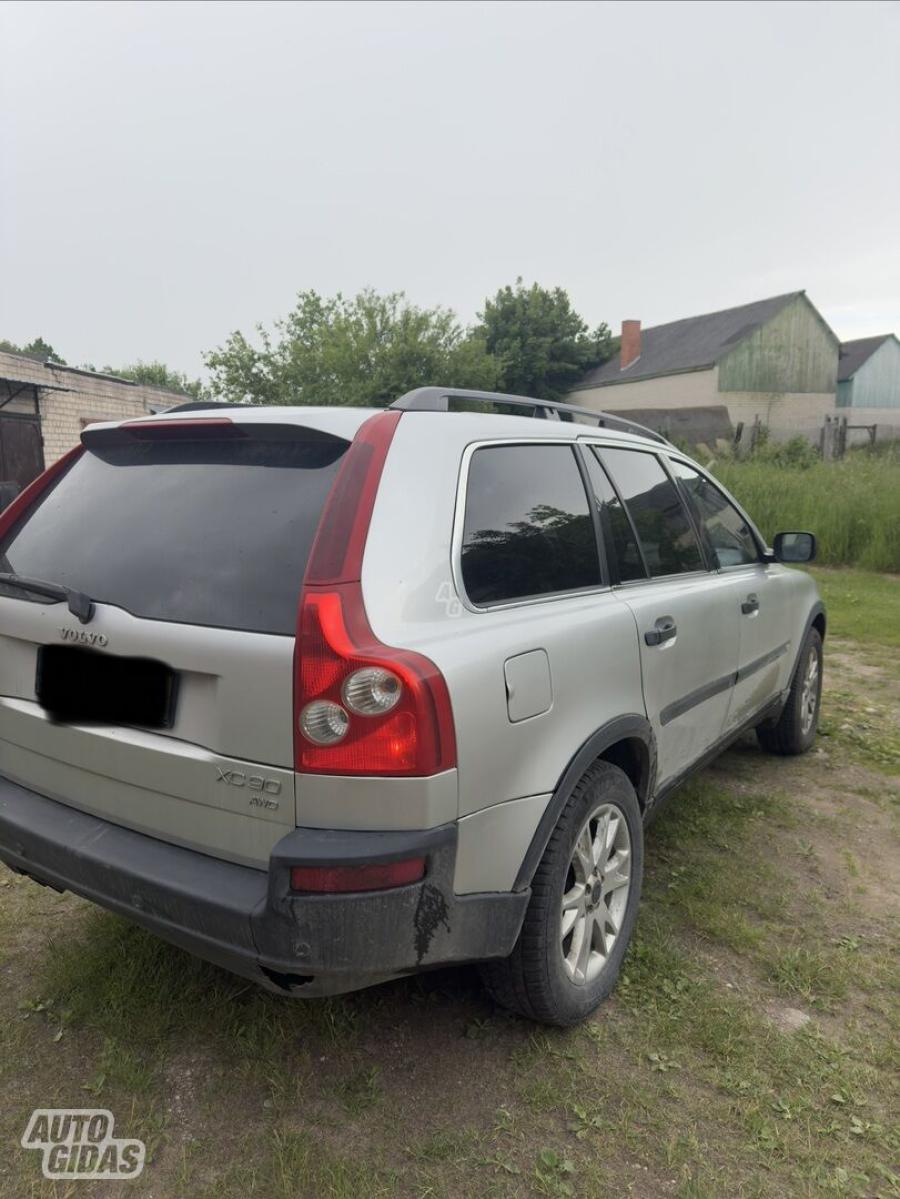 Pelēks Volvo XC90 2004 Viļņa, ar dzinēja tilpumu 2.40 L un nobraukumu 429 tūkst. km par 2650 €, foto 4 vietnē AUTOMOTO.COM.LV