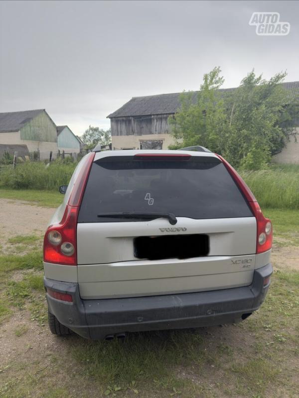 Grey Volvo XC90 2004 in Vilnius, with an engine capacity of 2.40 L and mileage of 429 thousand km for 2650 €, photo 4 on AUTOMOTO.COM.LV