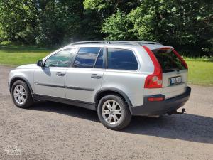 Pelēks Volvo XC90 2004 Viļņa, ar dzinēja tilpumu 2.50 L un nobraukumu 332 tūkst. km par 1999 €, foto 3 vietnē AUTOMOTO.COM.LV