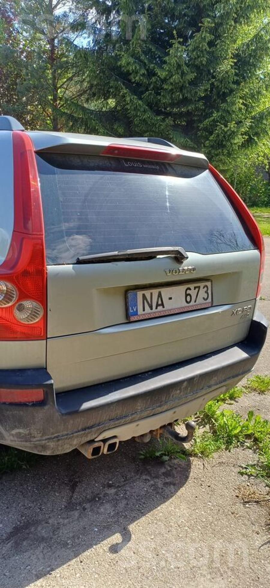 Pelēks Volvo XC90 2004 Saldus, ar dzinēja tilpumu 2.90 L un nobraukumu 393 tūkst. km par 2225 €, foto 3 vietnē AUTOMOTO.COM.LV