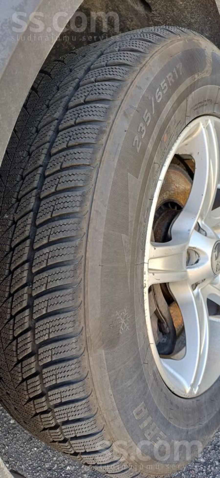 Pelēks Volvo XC90 2004 Saldus, ar dzinēja tilpumu 2.90 L un nobraukumu 393 tūkst. km par 2225 €, foto 6 vietnē AUTOMOTO.COM.LV
