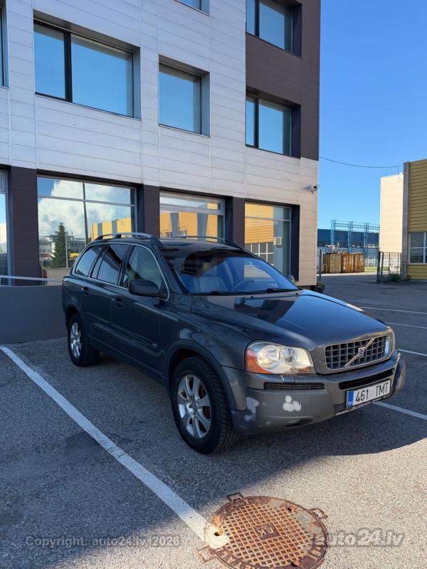 Pelēks Volvo XC90 2004 Tallina, ar dzinēja tilpumu 2.40 L un nobraukumu 301 tūkst. km par 2799 €, foto 6 vietnē AUTOMOTO.COM.LV