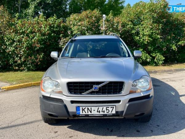 Grey Volvo XC90 2004 in Riga, with an engine capacity of 2.40 L and mileage of 0 thousand km for 4900 €, photo 2 on AUTOMOTO.COM.LV